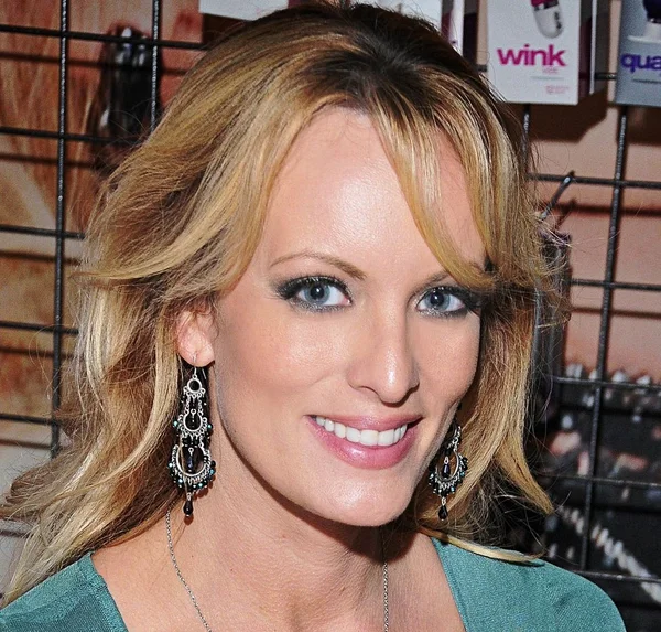 Stormy Daniels Faces Jury Trial in Kaufman County Amid Defamation ...